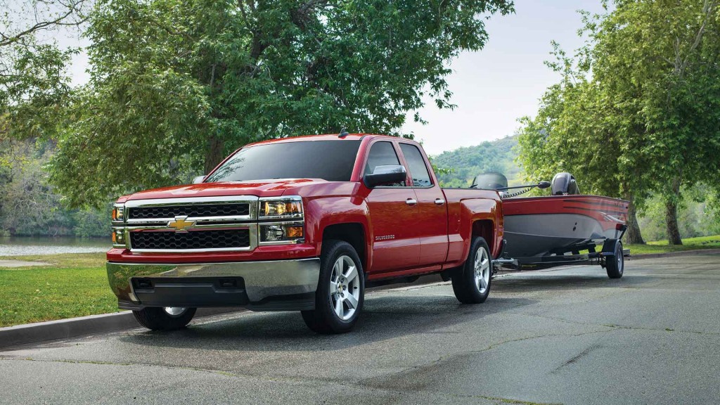 2016-Chevrolet-Silverado-Towing-Boat - MidWest Outdoors