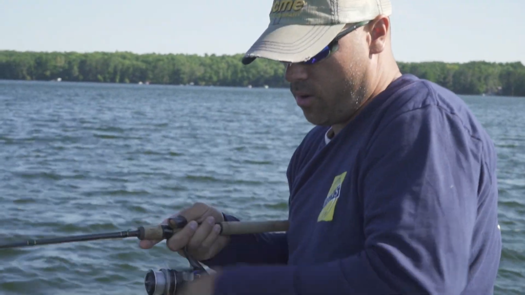 Road Hunting Walleye with Tom Boley 2-37 screenshot - MidWest Outdoors